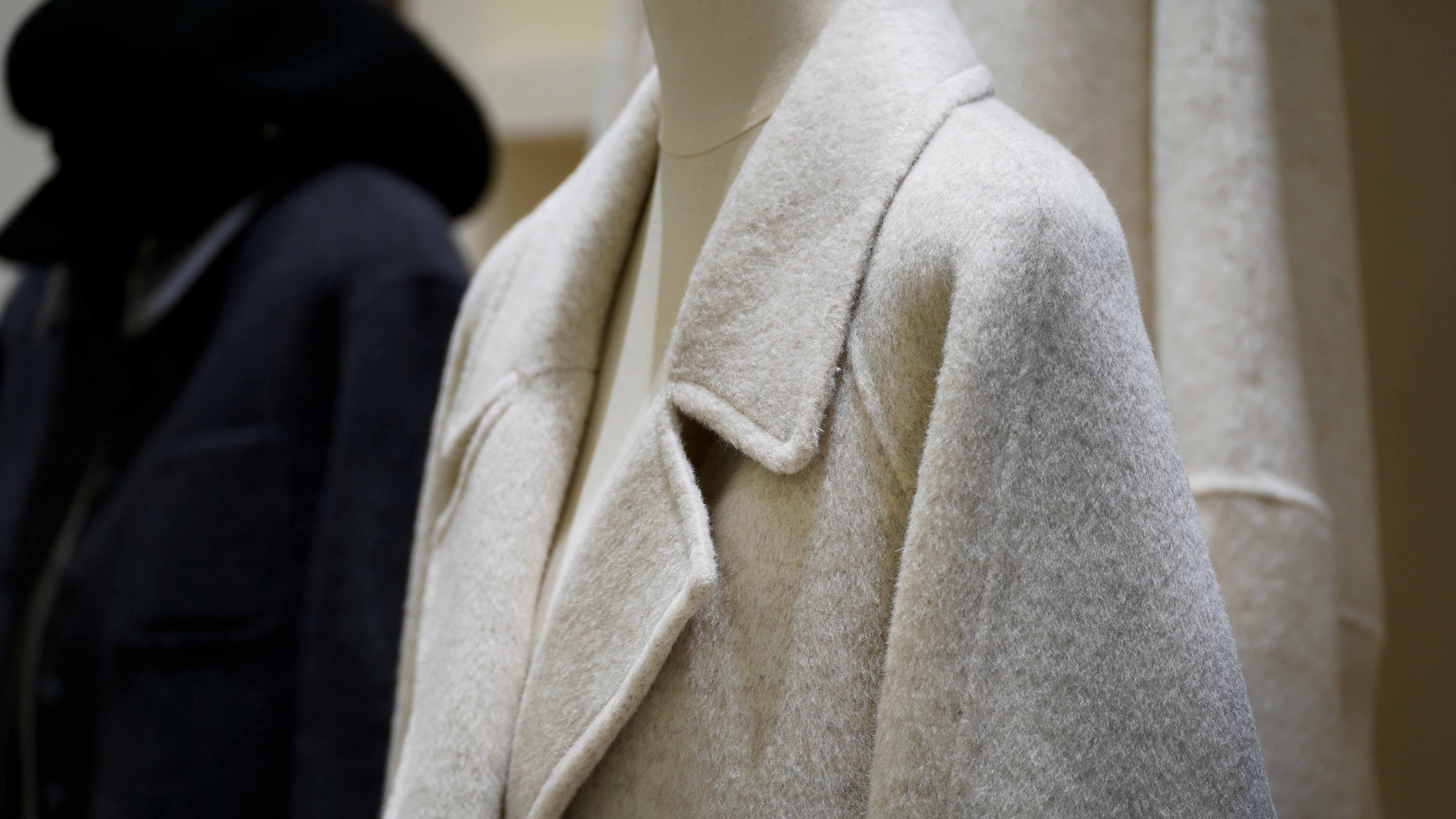 Cashmere Coats: What Makes Them Expensive and Truly Luxurious – YANGCHENGHU
